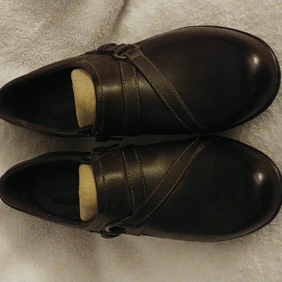 Clarks | Shoes | Clarks Womens Shoe Zip Side With Buckle Detail Nwot ...